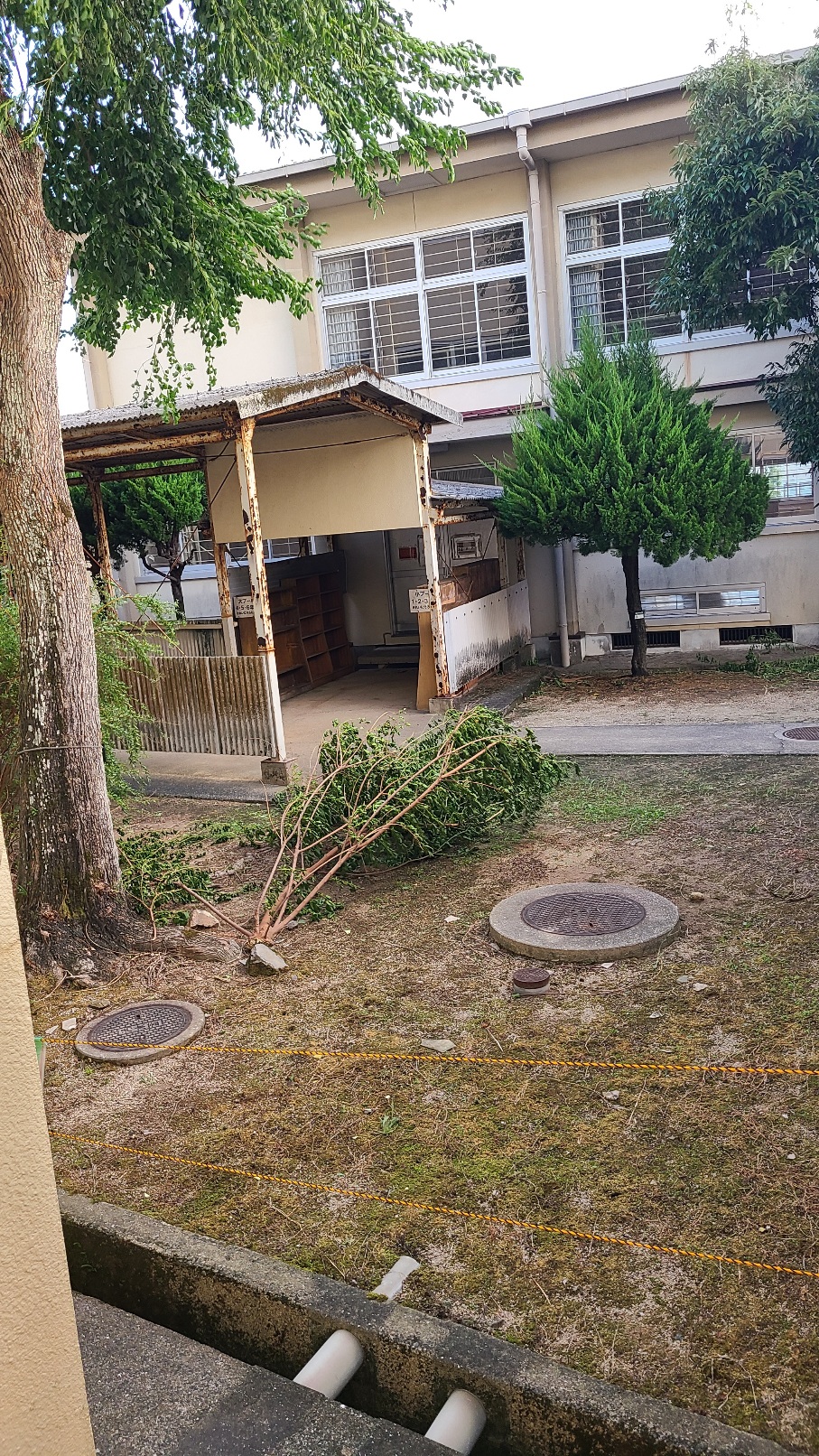 台風被害2 唐津市立長松小学校